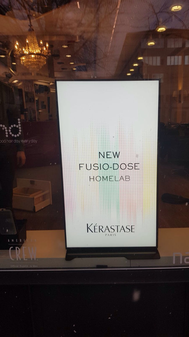 Floor Display, Exterior Facing Window, 55" Monitor, 4000 nit